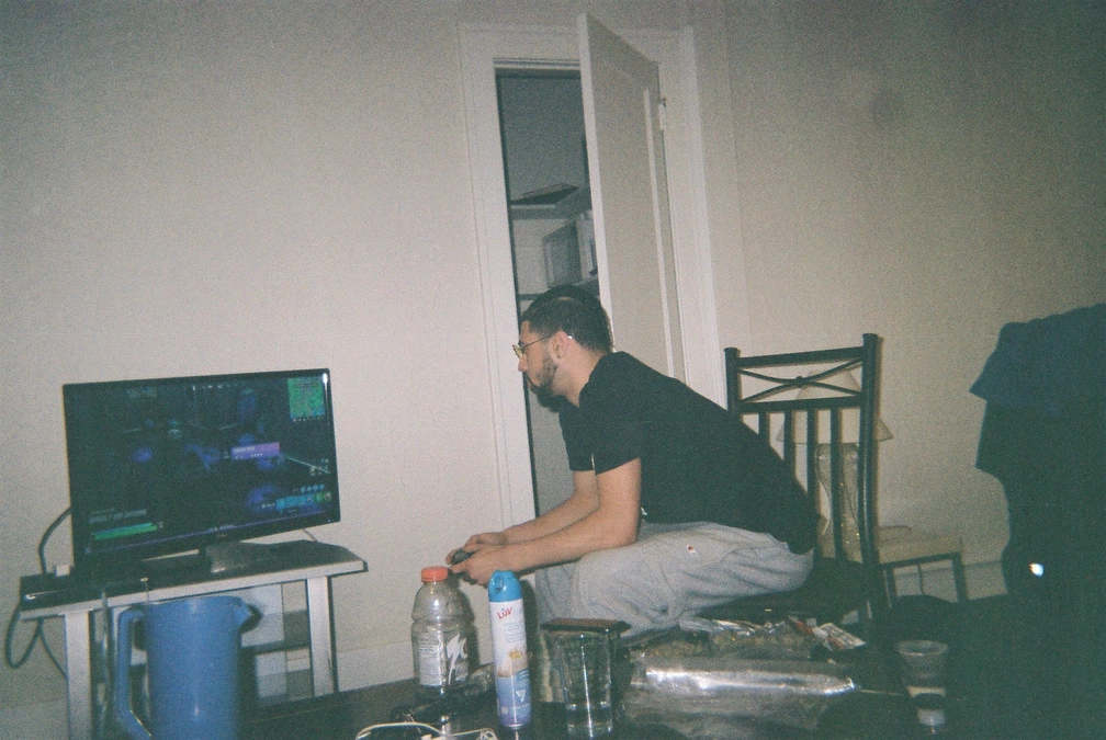 visual rush (@whycora) / Cosmos