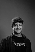 Alex Holroyd (@holdtight) / Cosmos