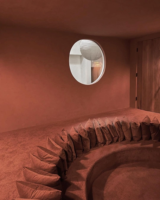 Interior (@kes01) / Cosmos