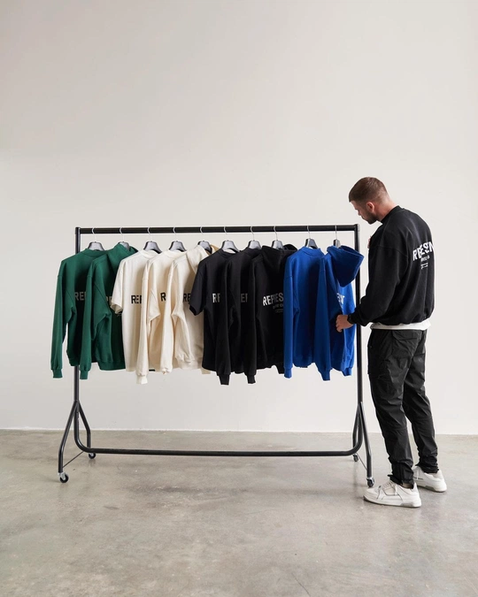 Clothing brand ideas (@pria16) / Cosmos