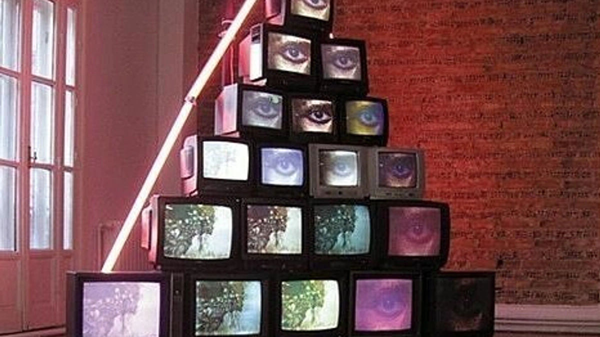 interactive (@aubreyforrest) / Cosmos