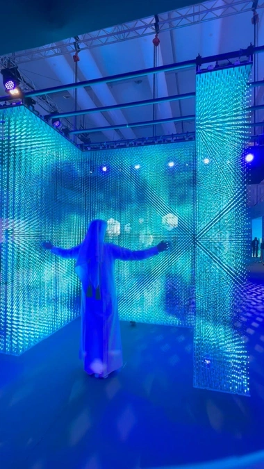 INTERACTIVE SETS (@lizagarzaa) / Cosmos