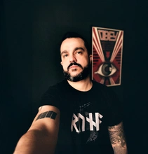 Cleber Aleixo (@caleixo) / Cosmos